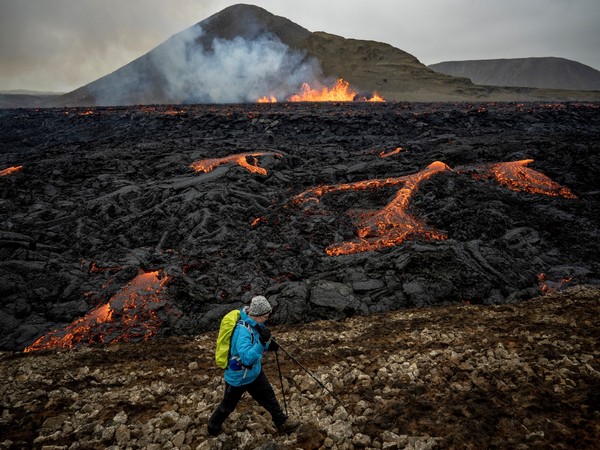 Iceland Evacuates People Amid Volcanic Threat Declares State Of