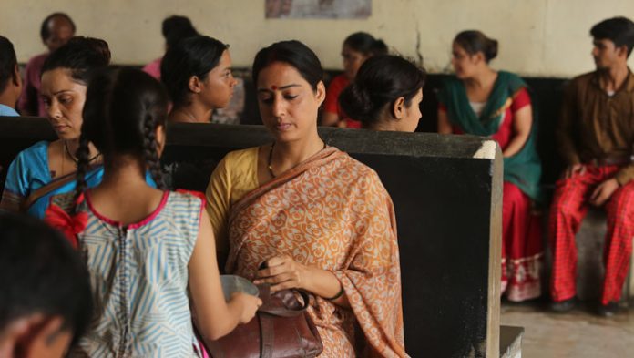 15 pictures from the sets of Ragini Khanna, Mahie Gill, Sayani Gupta ...