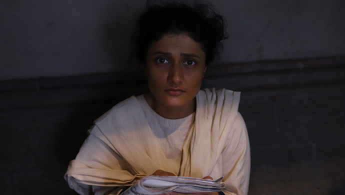 15 pictures from the sets of Ragini Khanna, Mahie Gill, Sayani Gupta ...