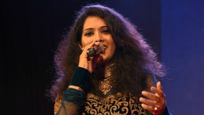 Marathi Playback Singer Geeta Mali Dies In A Road Accident - Zee5 News